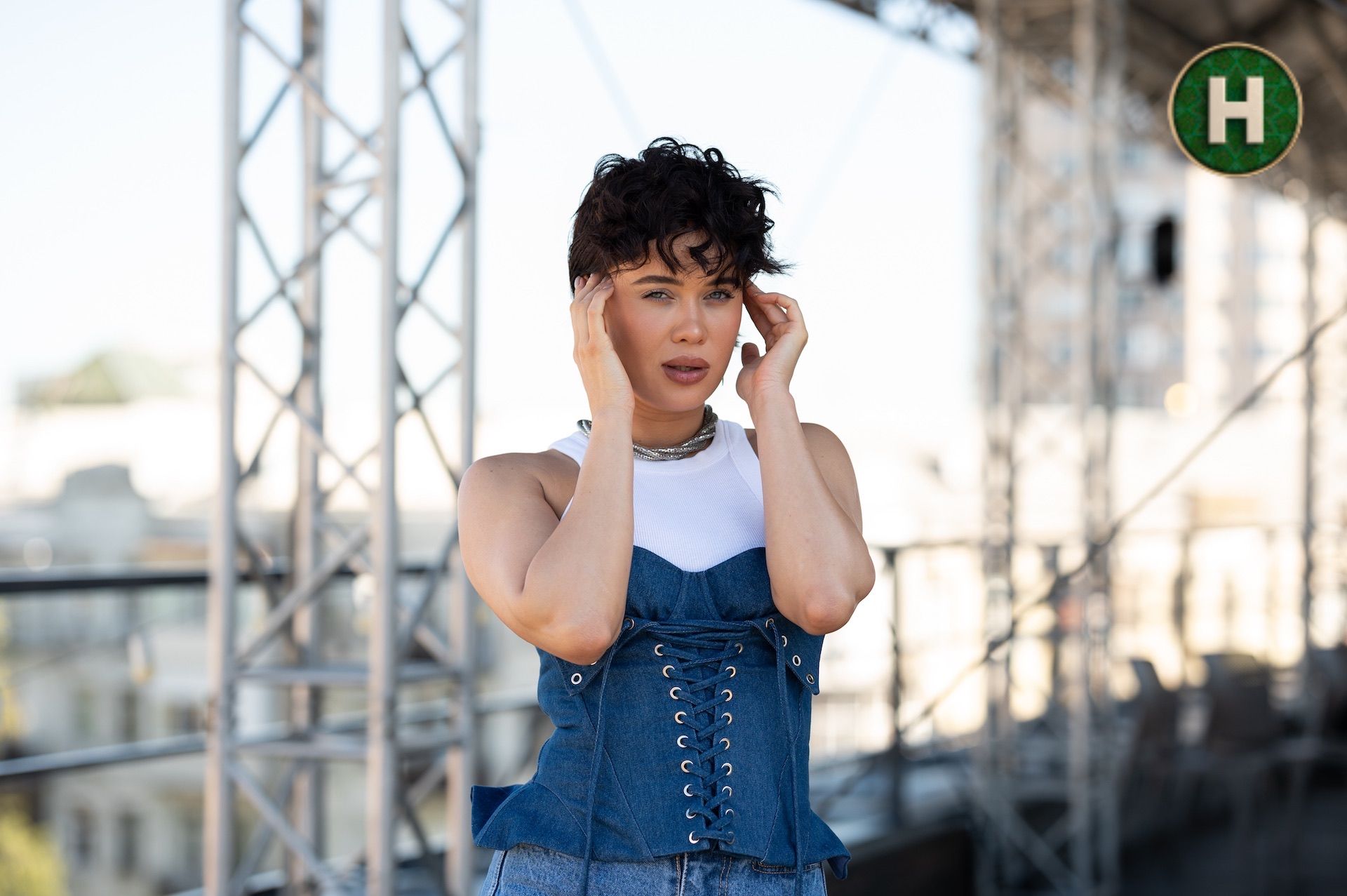 Lida Lee та Міша Лебіга провели стрім перегляду «Кохання на виживання ...